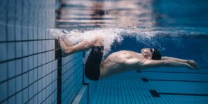 Il Nuoto: Regolamento, Stili E Importanza Per Il Benessere Fisico